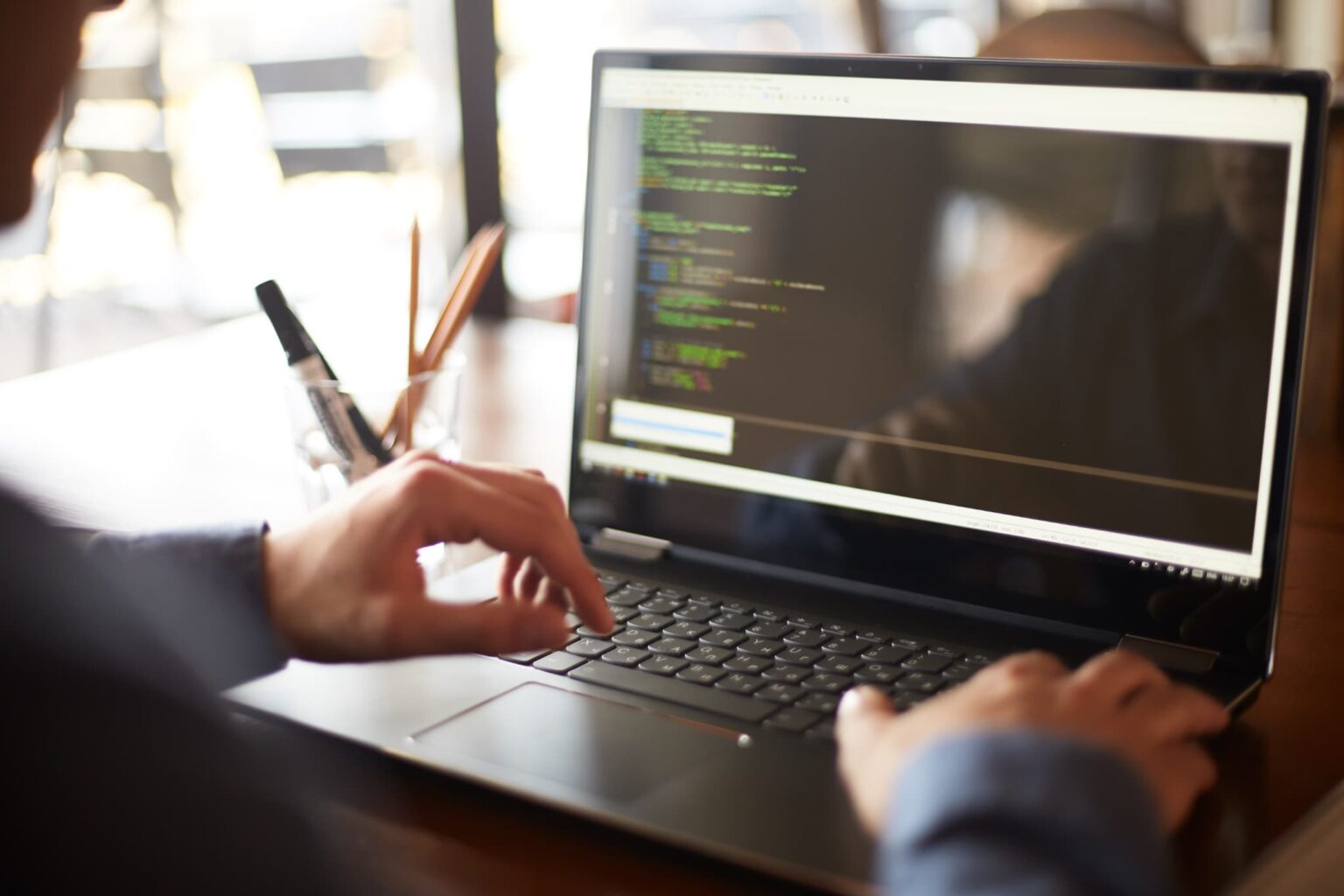 Javaでどんなアプリを開発できる？必要なものと開発する手順を紹介 - 忍者CODEマガジン